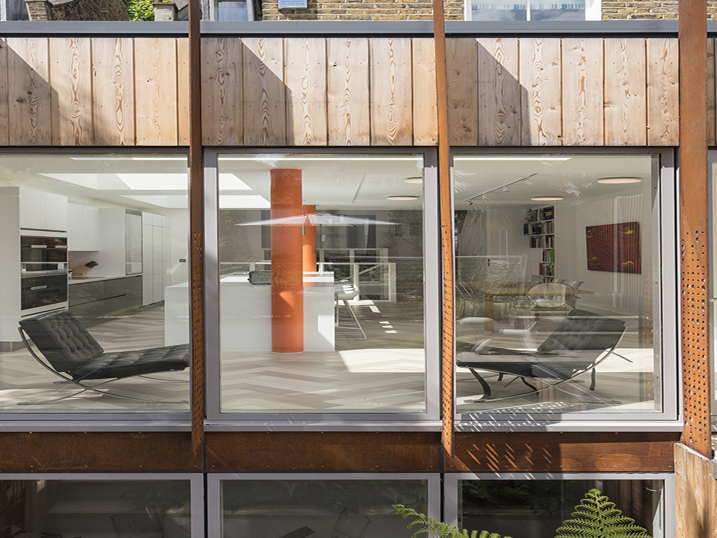 Fin House - New London Architecture