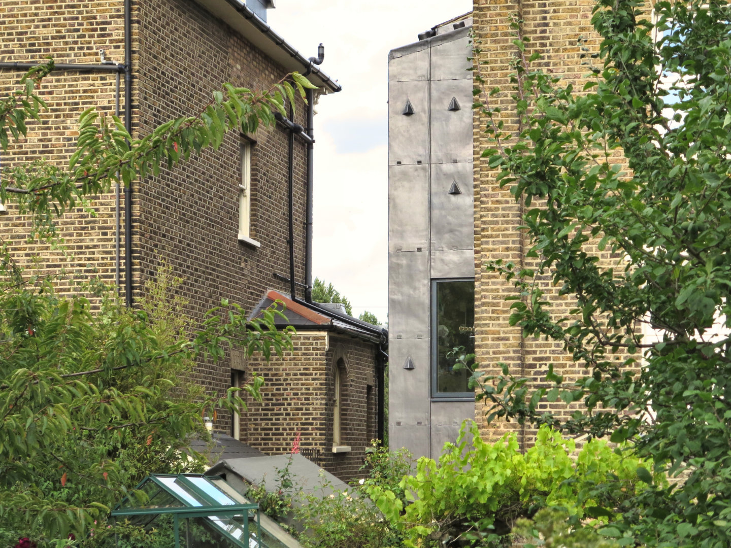 Lead box extension - New London Architecture