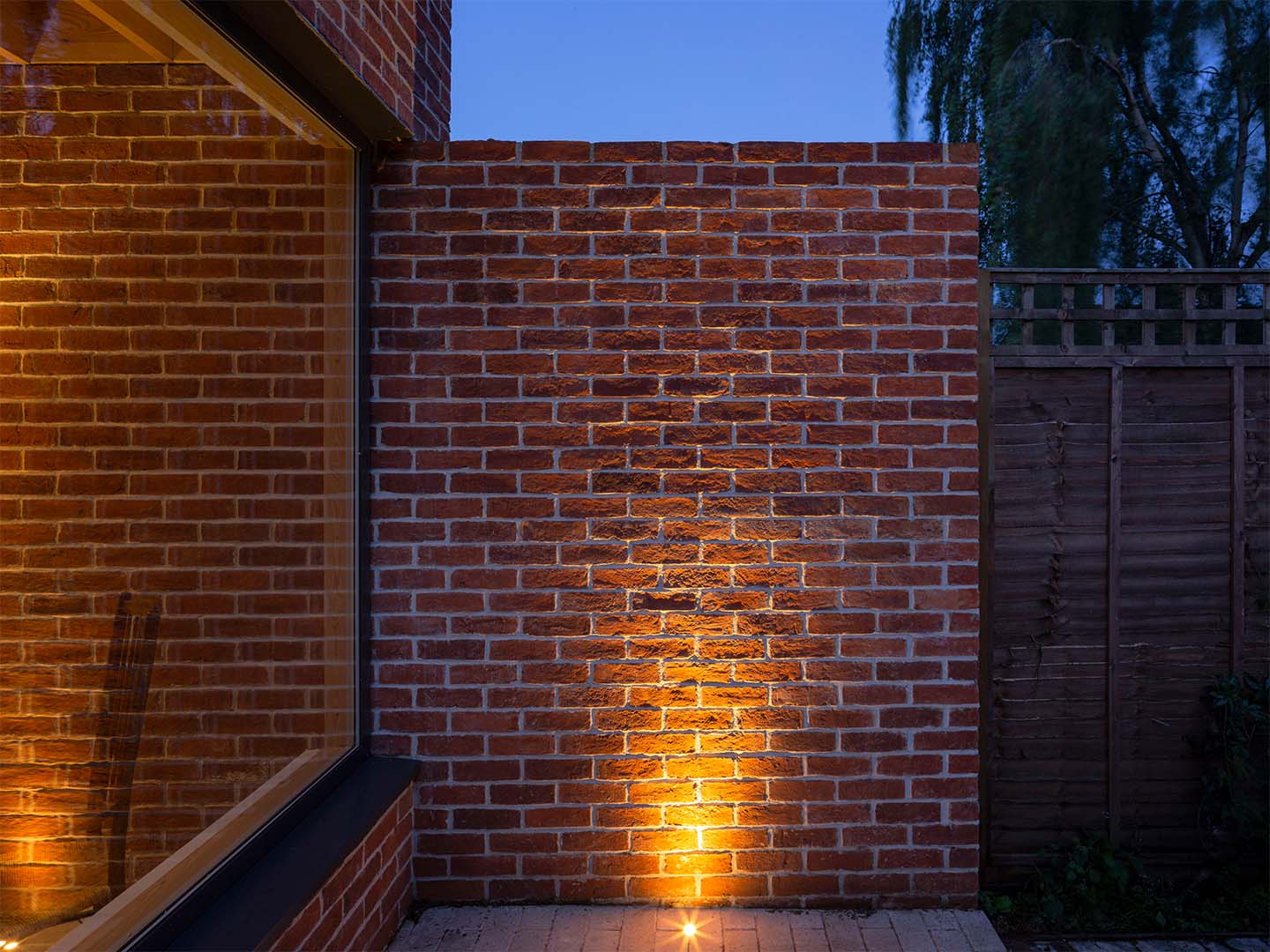 Hedge House - New London Architecture