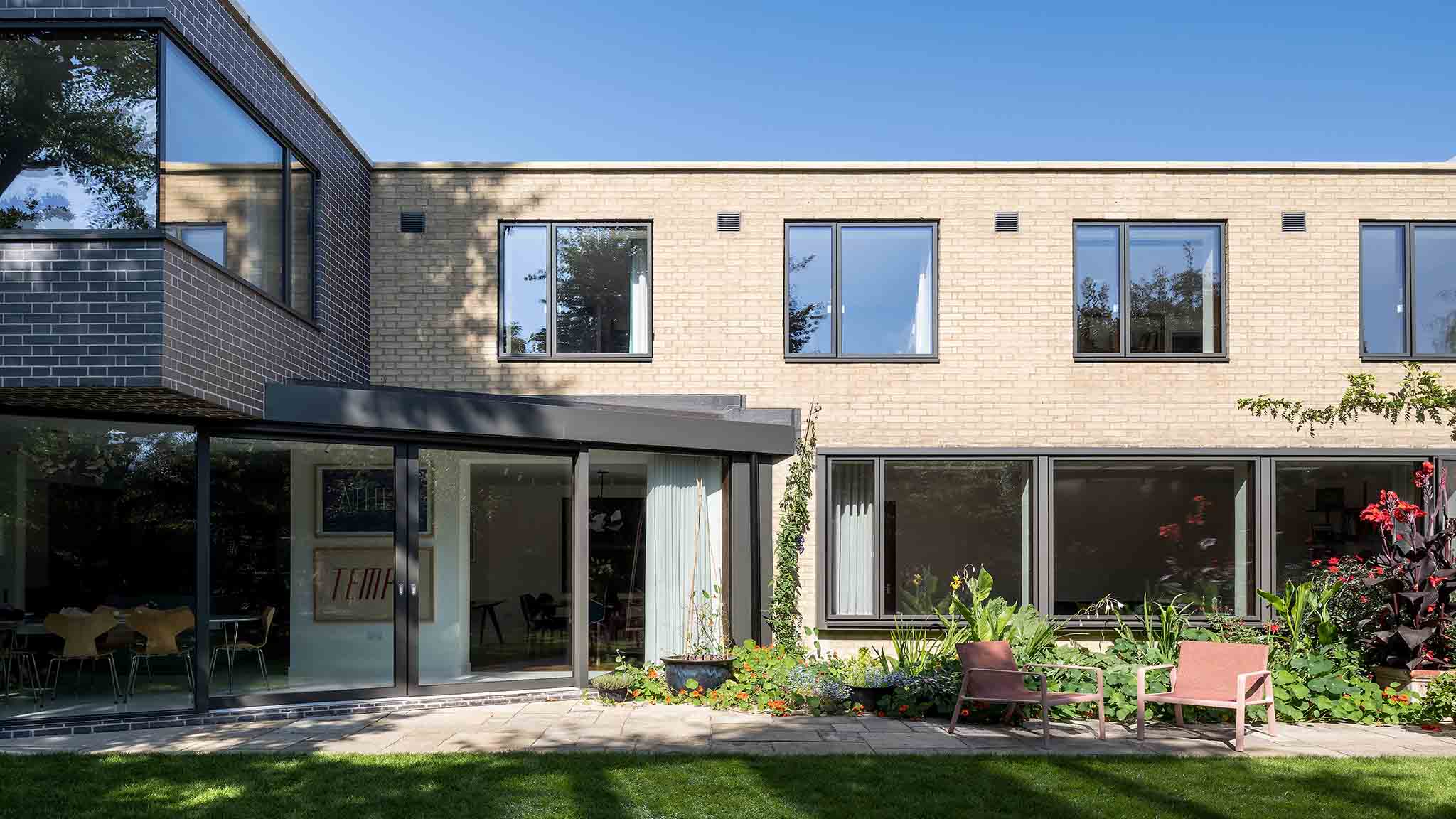 Kensington Mid-Century Home - New London Architecture