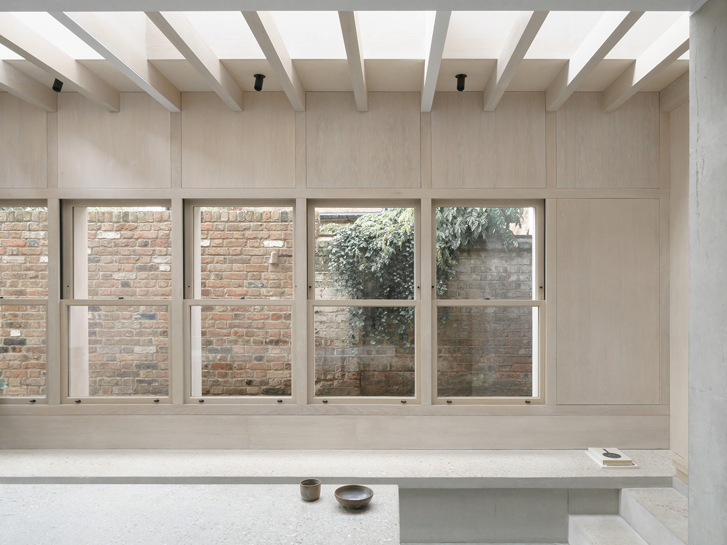 Concrete Plinth House - New London Architecture