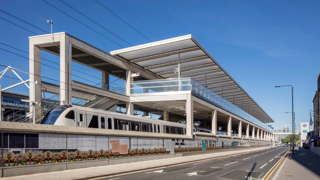 Custom House Station - New London Architecture