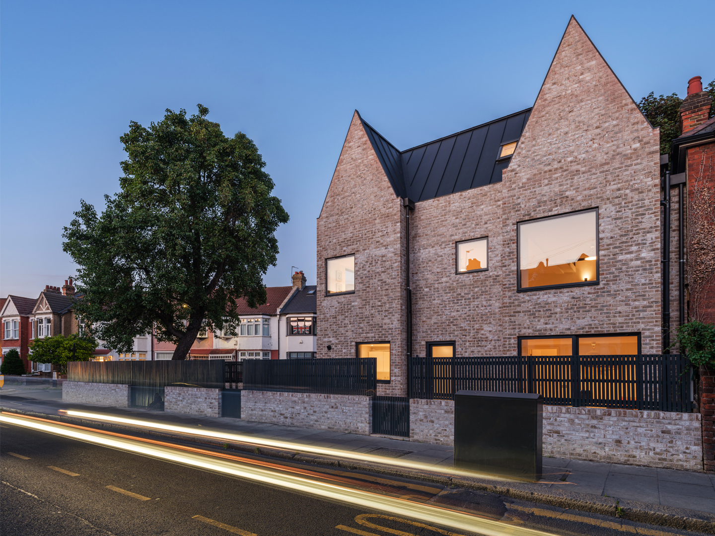 Pear Tree House - New London Architecture