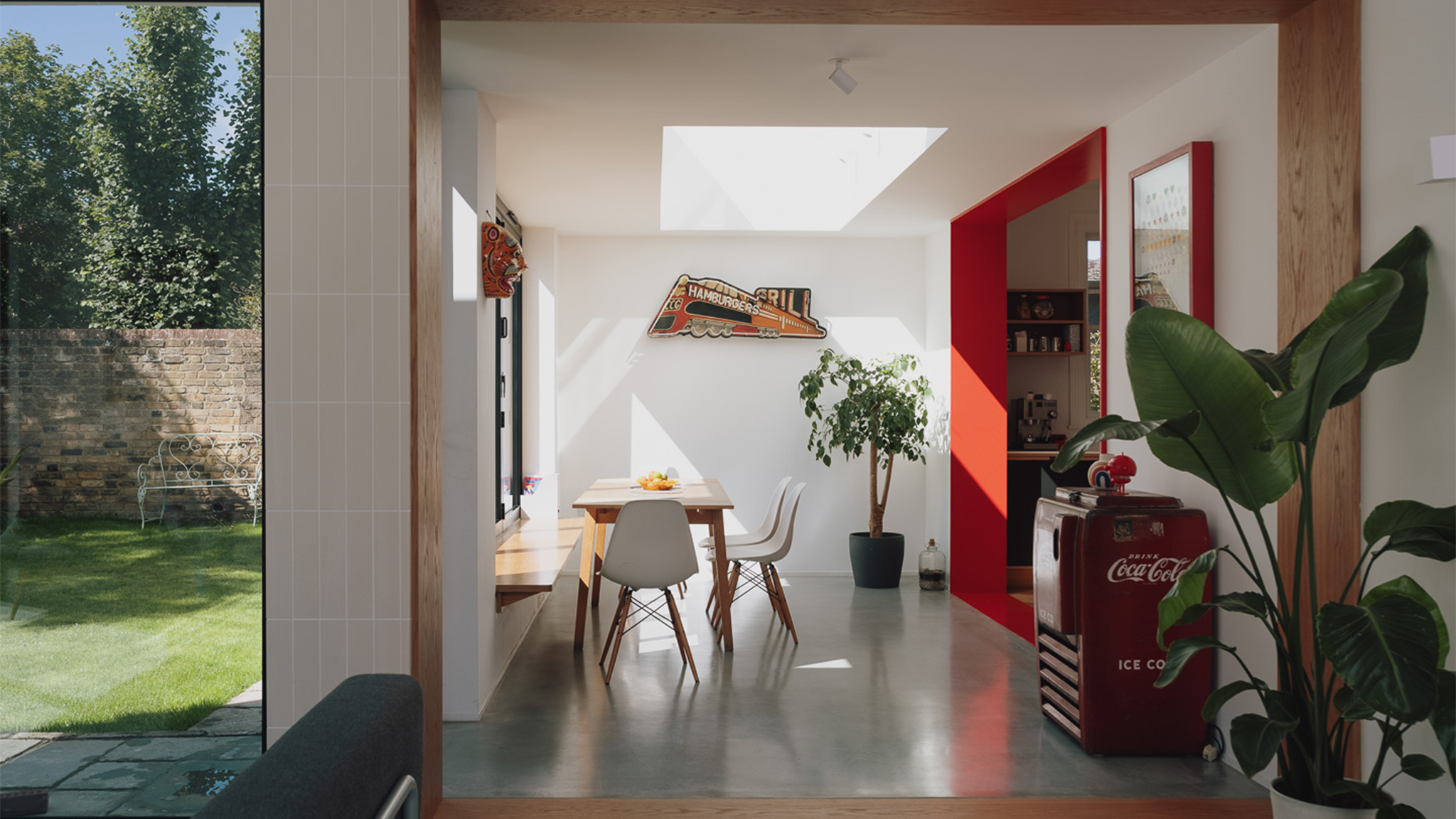 Loop House - New London Architecture