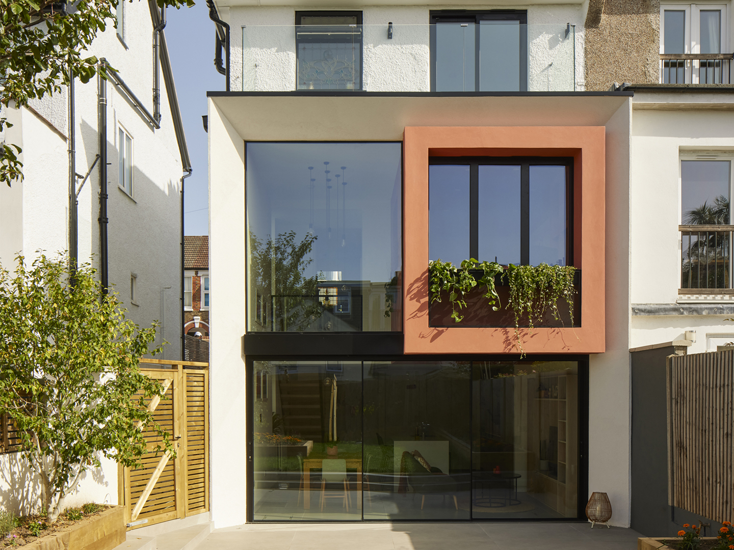 Coral Cube House - New London Architecture